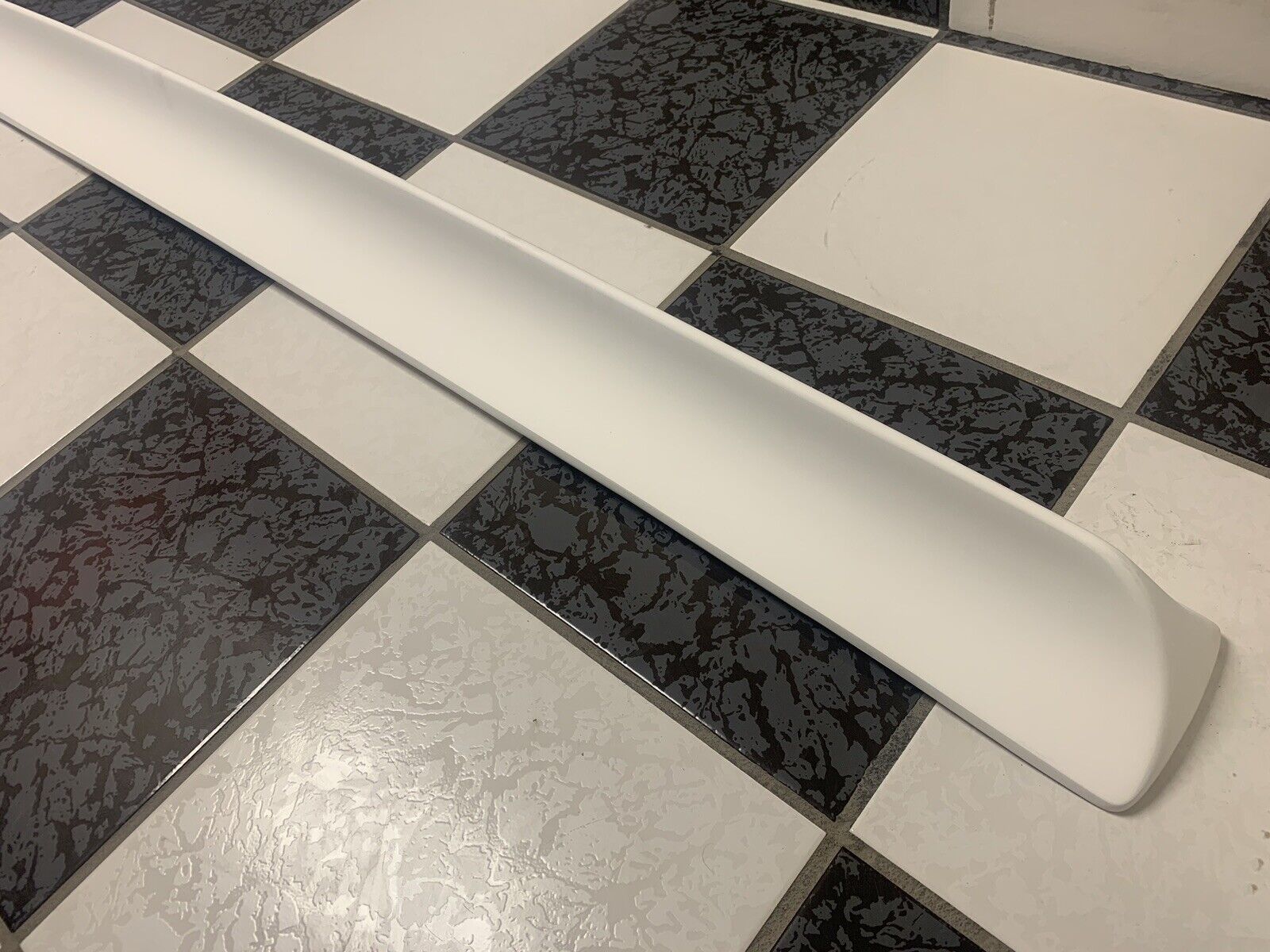 Dodge challenger rear deck lid, spoiler, wing RT, hemi, 440 1970, 1971 ...